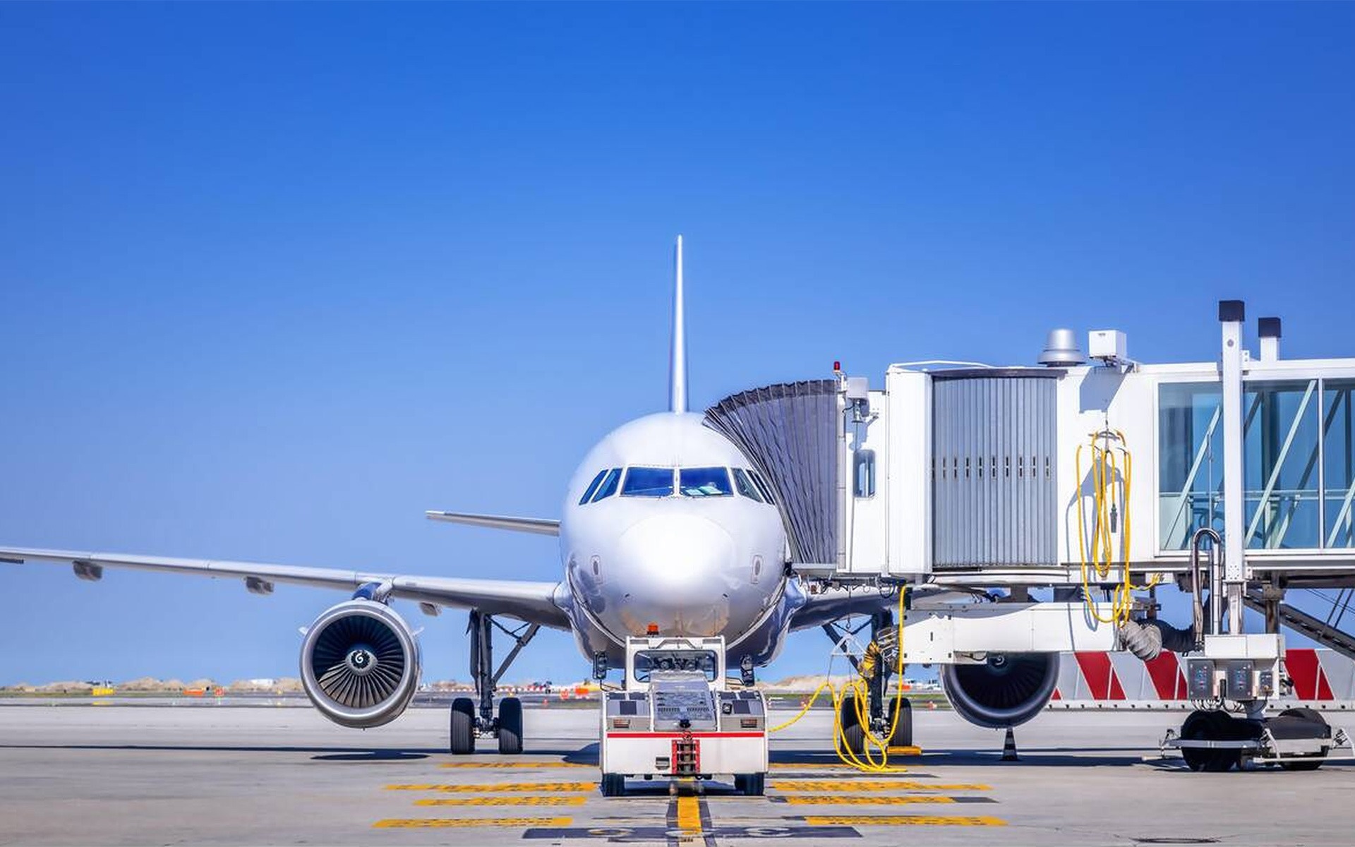 Sécurité aéroportuaire : un référentiel commun pour la conduite des ...